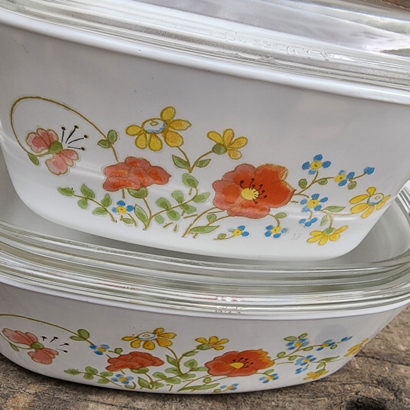 Corningware | Kitchen | Vintage 7s Corningware Wildflower Stumped Set Of 2 Cooking Casserole ...